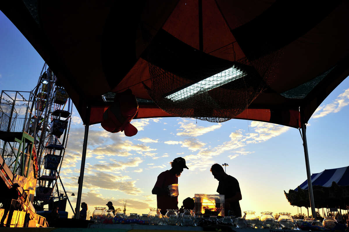 Village Creek Festival Opens for the Weekend in Lumberton