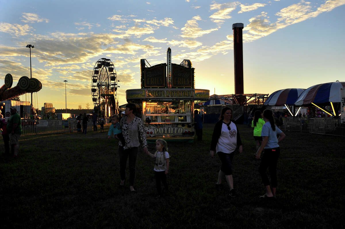 Village Creek Festival Opens for the Weekend in Lumberton