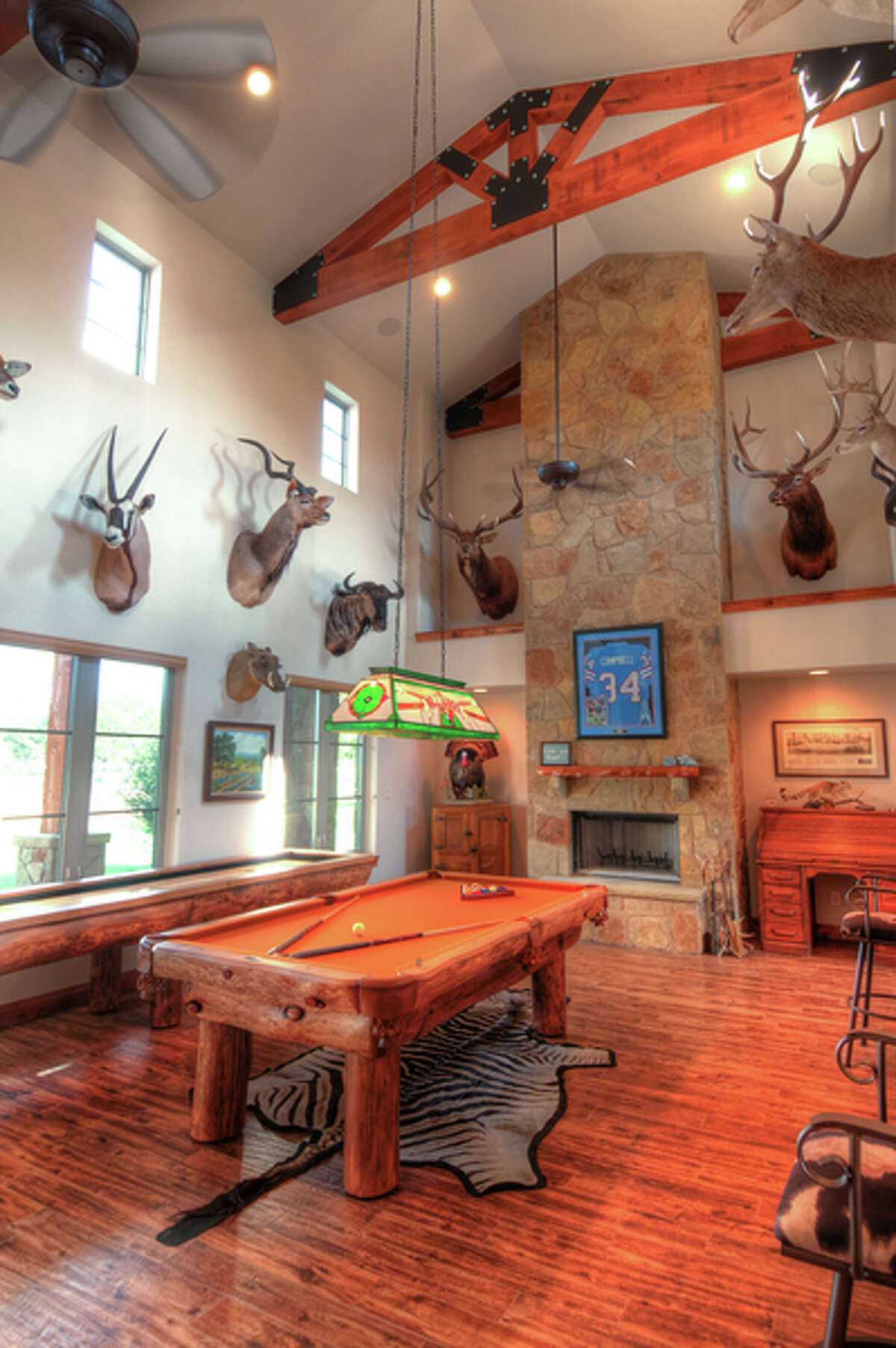 Guests won't want to leave these Hill Country houses