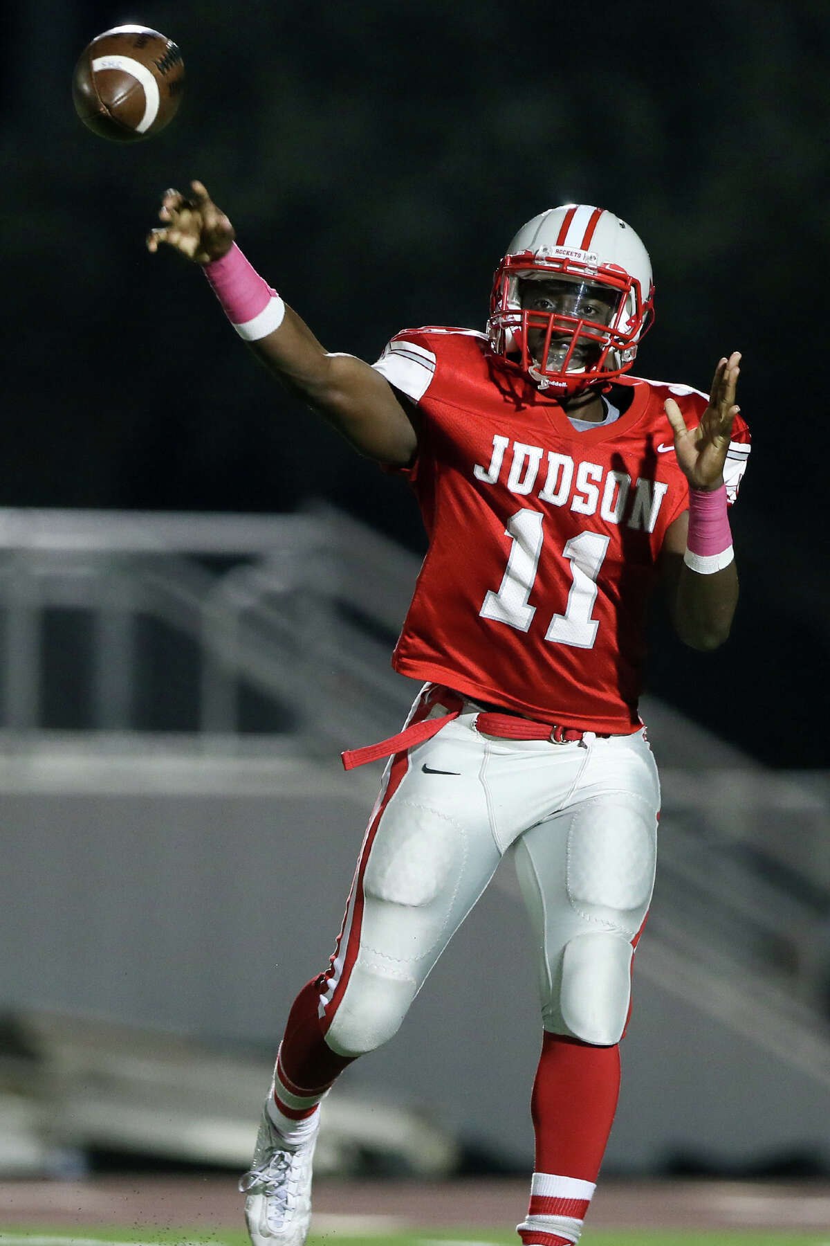 Steele rallies to top Judson