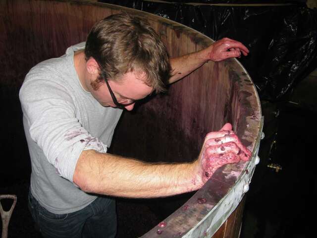 Spurs' Coach Popovich shows his wine side