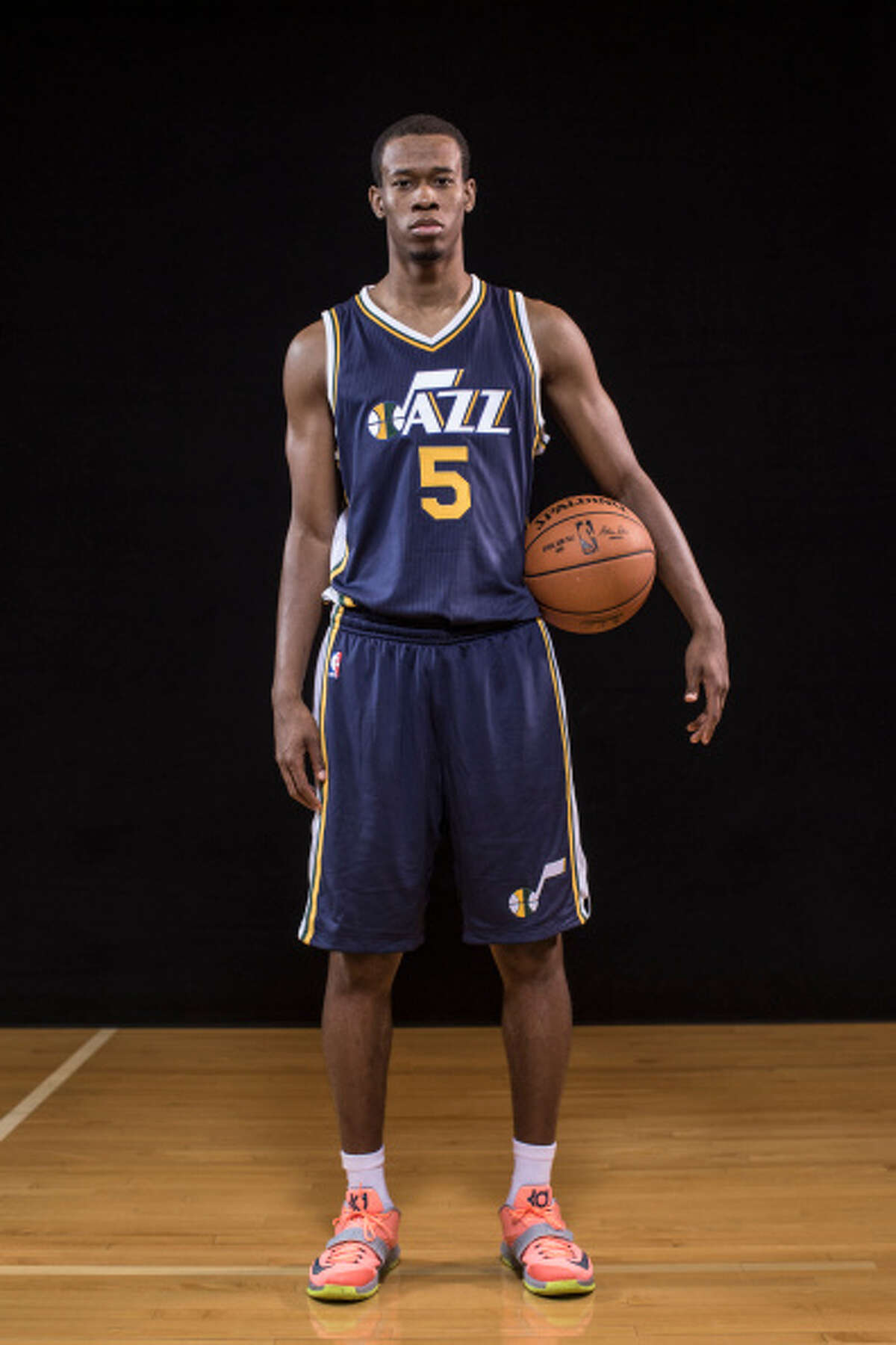 San Antonio Spurs reveal Christmas Day alternate jerseys