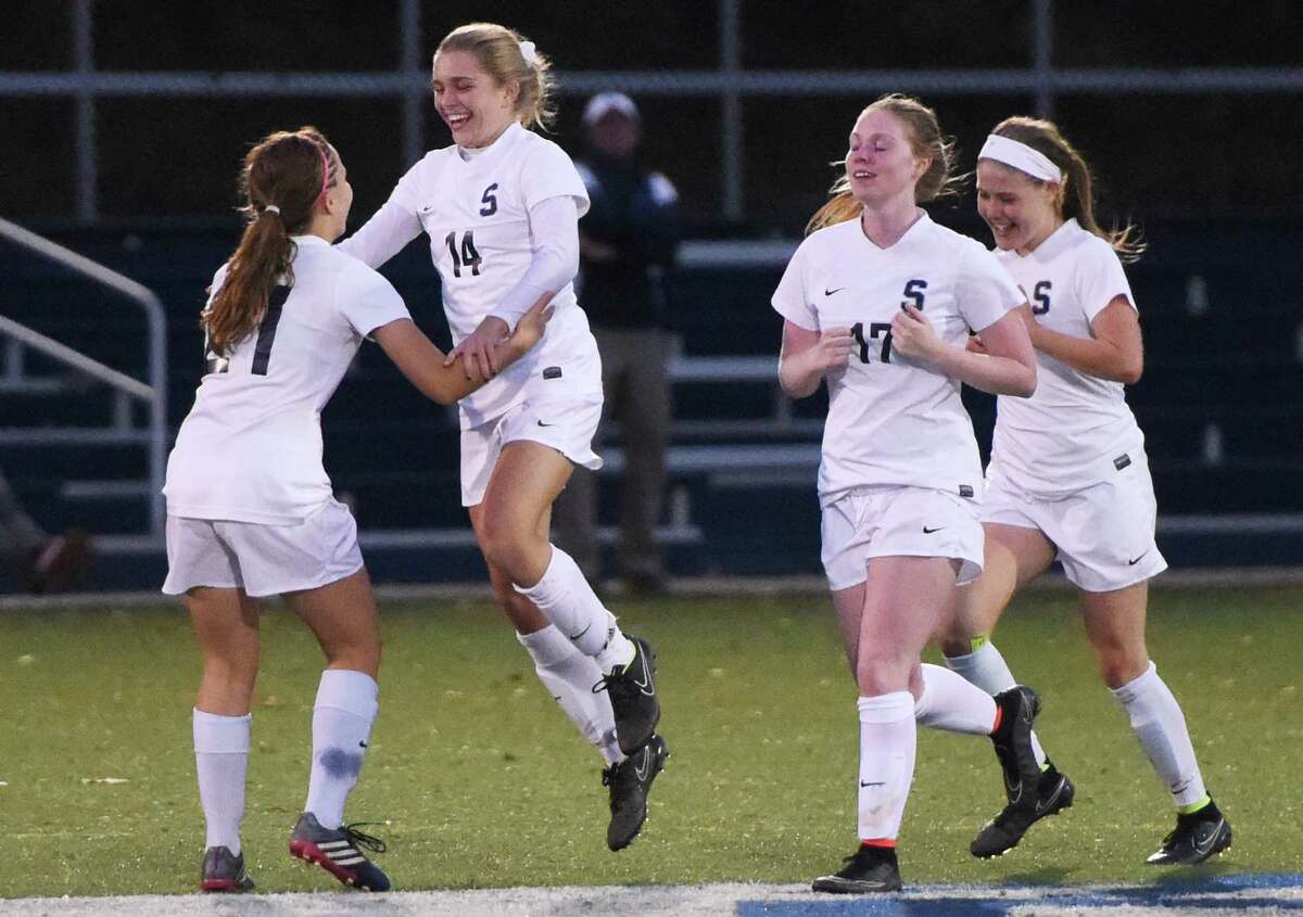 Staples blanks New Canaan, advances to finals