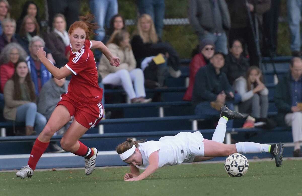 Staples blanks New Canaan, advances to finals