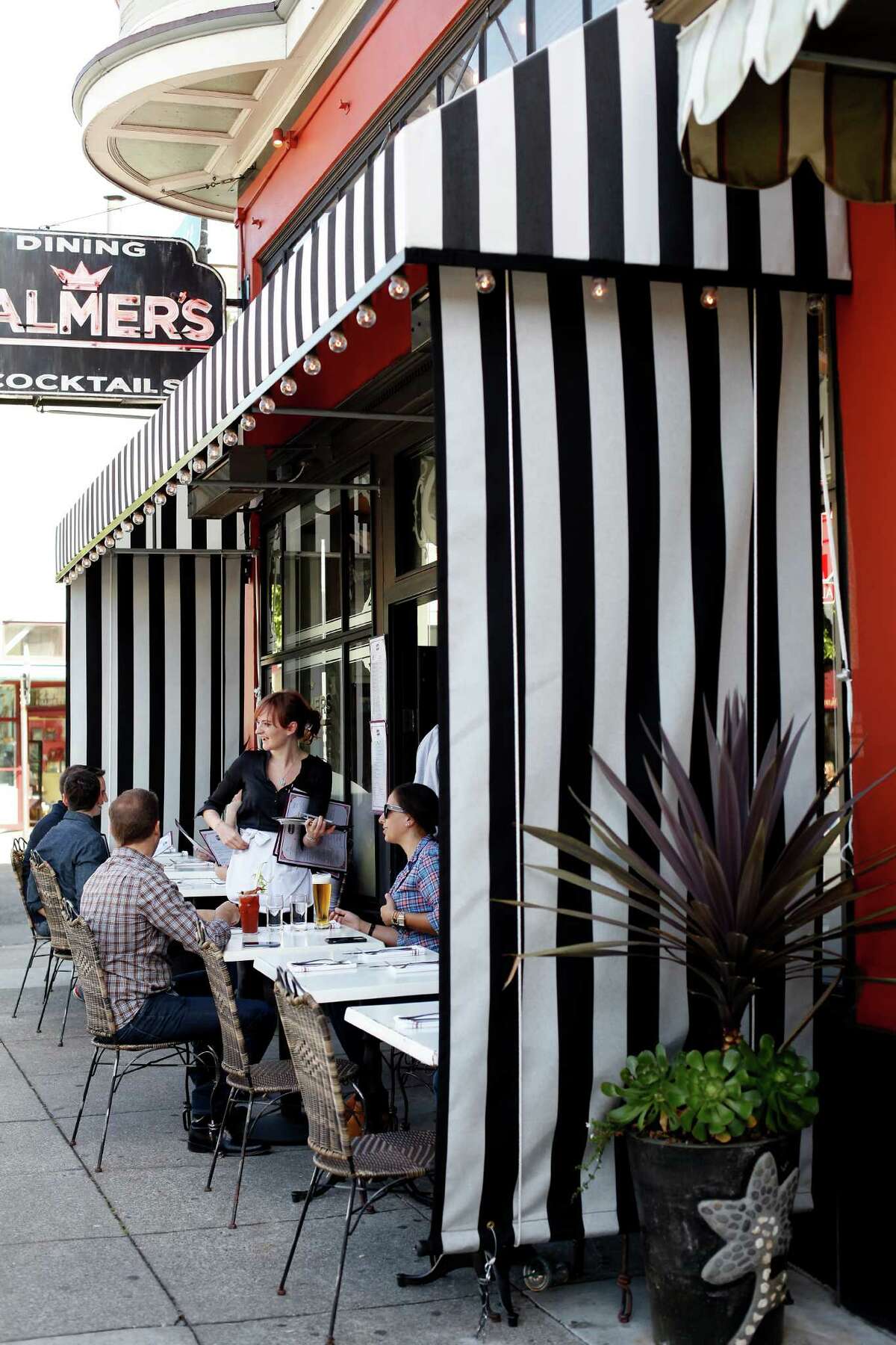 Fillmore Street lures ultra-chic boutiques to San Francisco