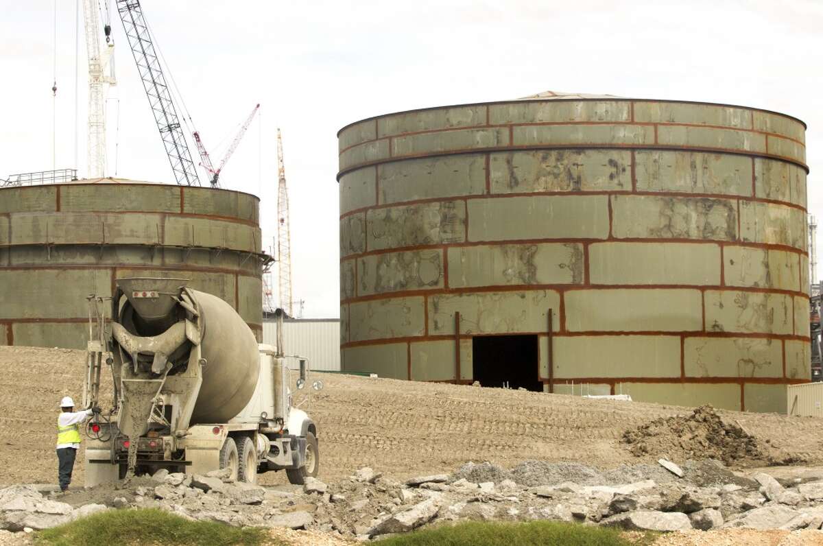 Early 2019 will see flurry of LNG activity