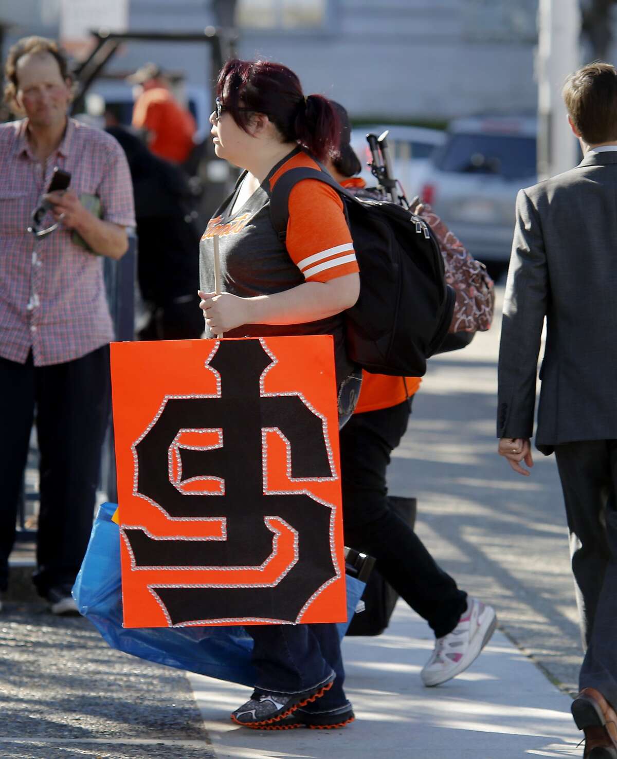 Oh, the pain: Giants fans mourn and hope for a better Game 7