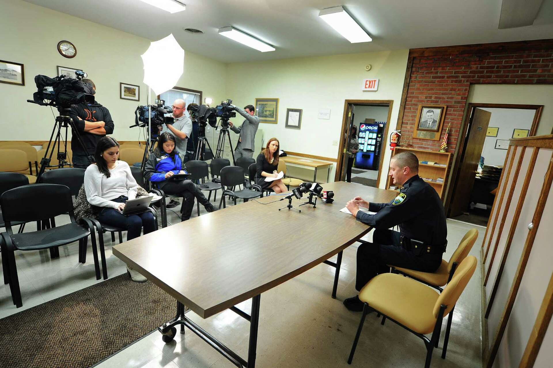 Gregory Lewis, alleged serial rapist, arraigned in Mass.