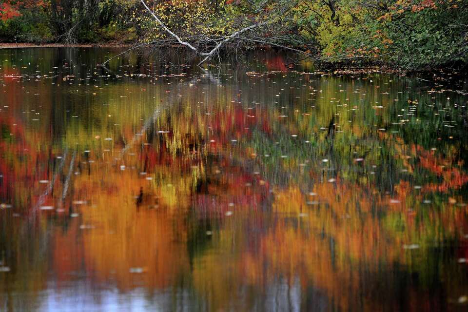 Best fall foliage walks and hikes in western Connecticut