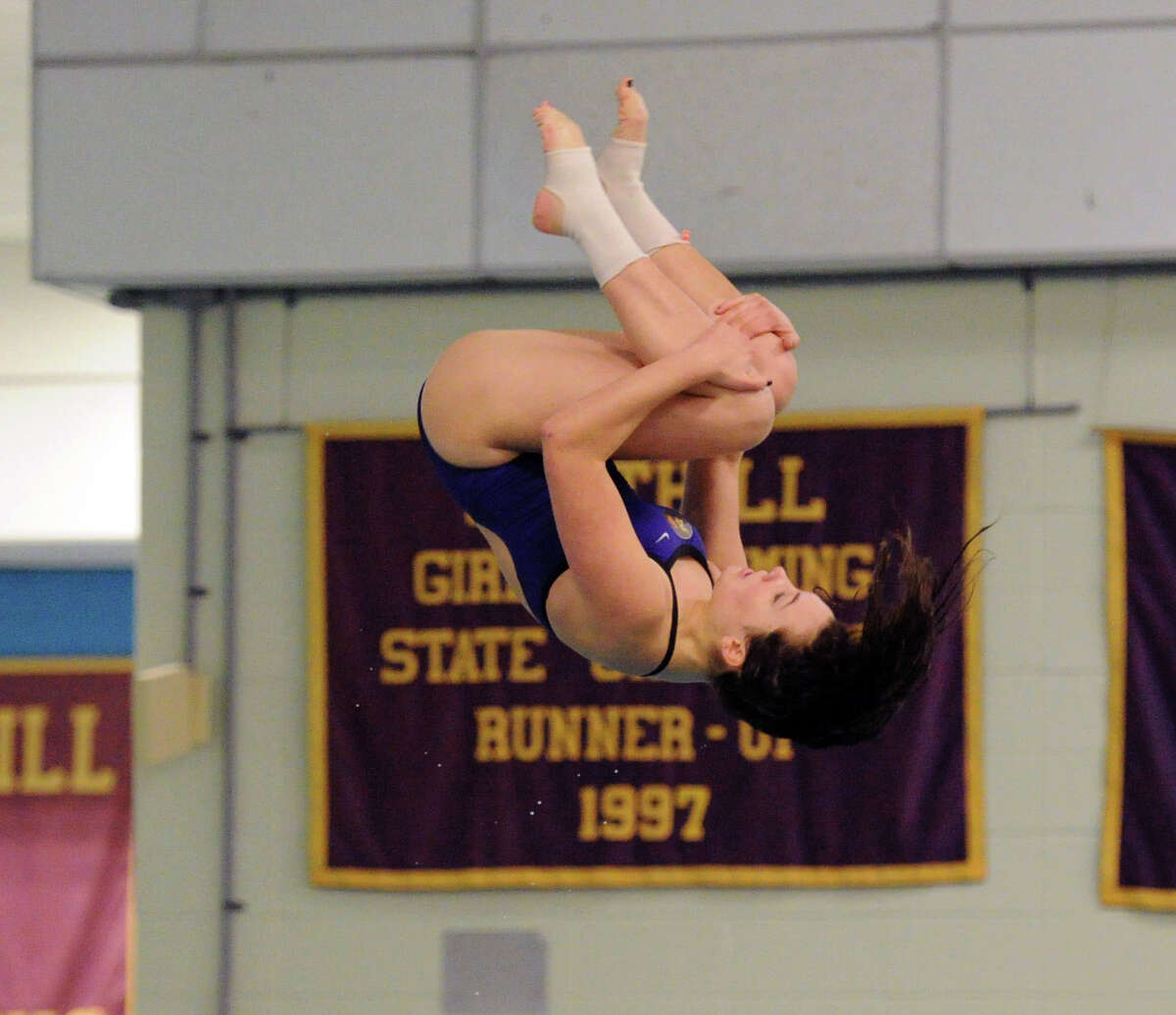 Rachel Burston wins 3rd FCIAC diving title