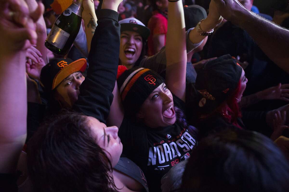Fans go wild as Giants hammer down World Series win