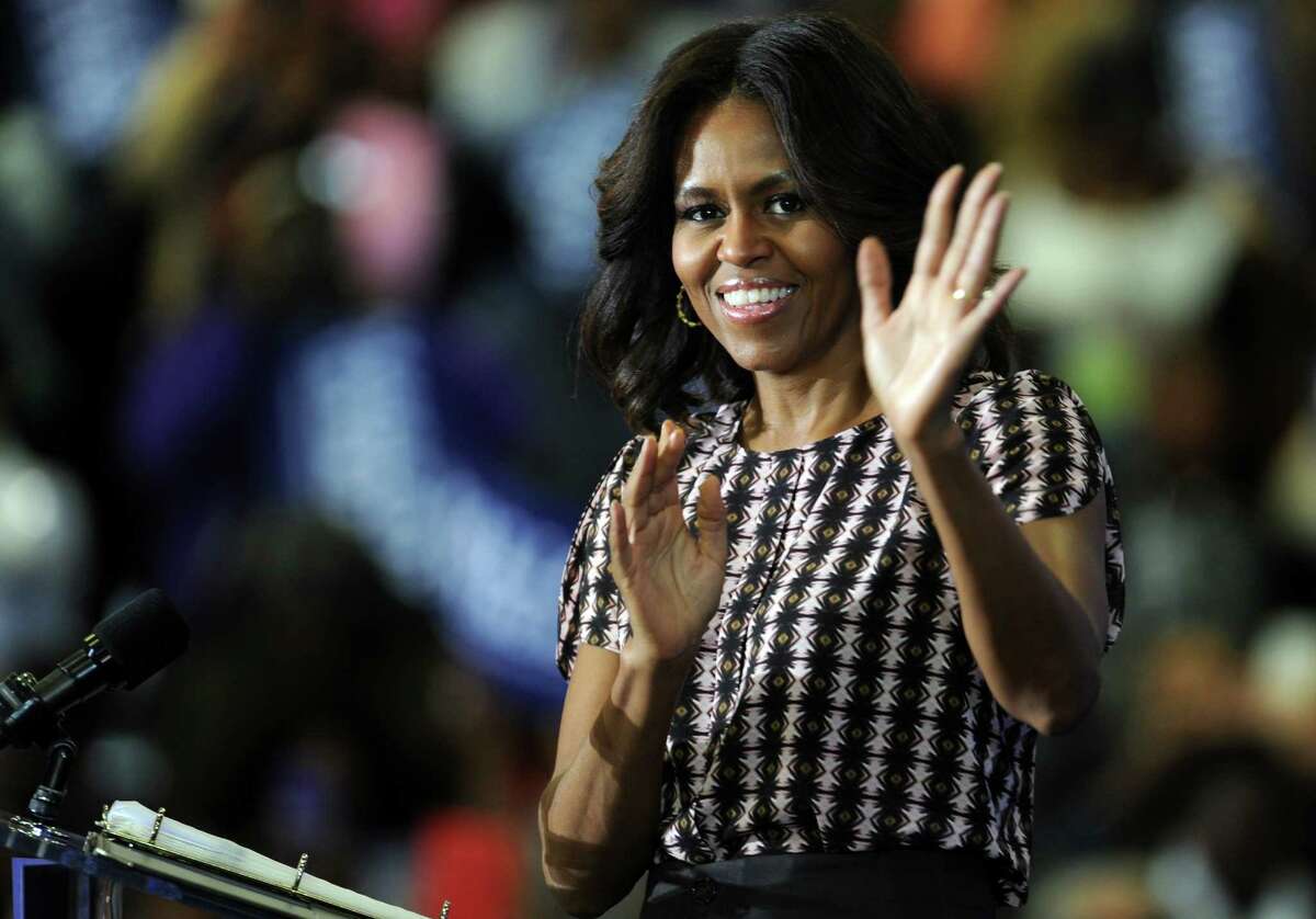 Michelle Obama draws a crowd for Malloy