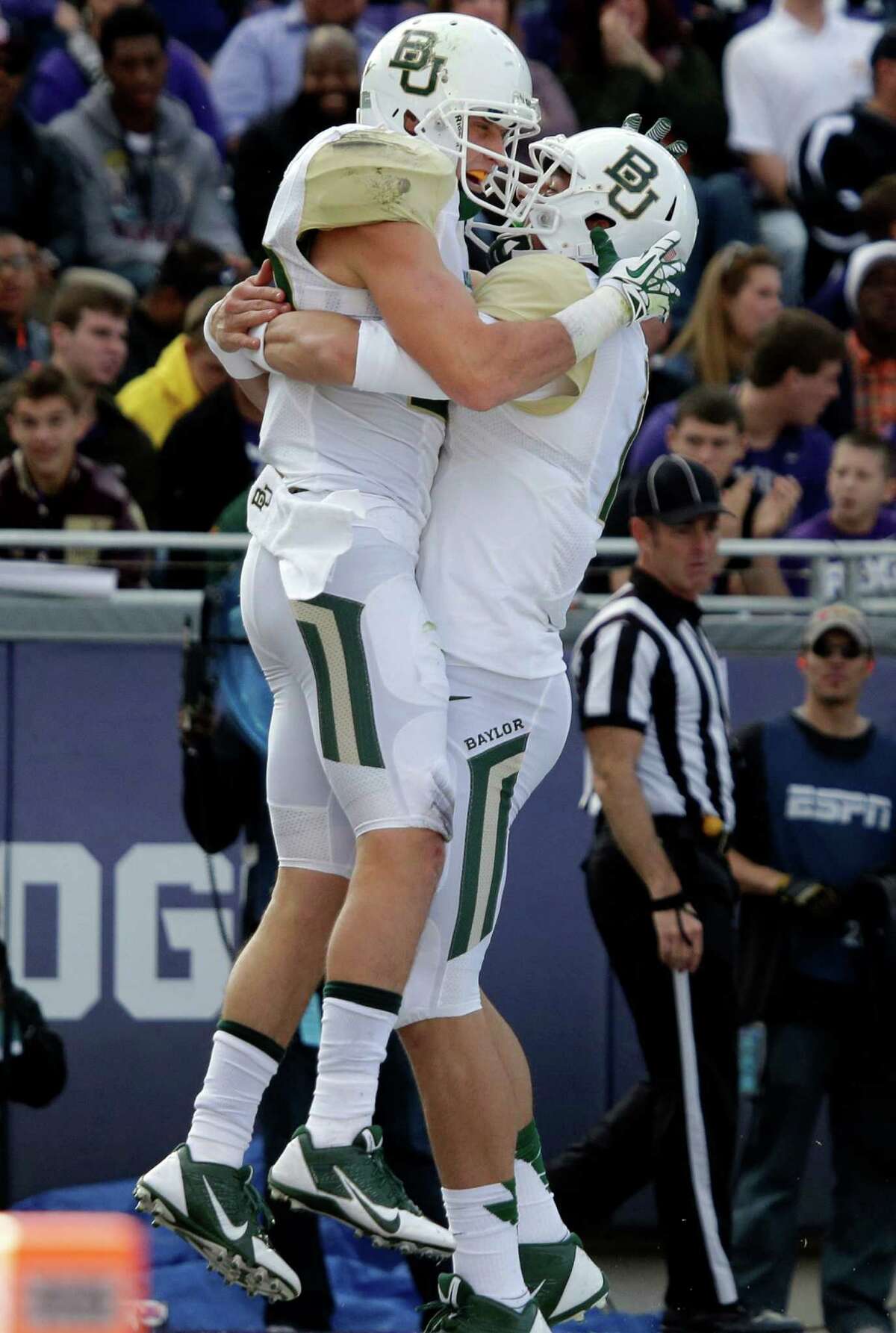 Baylor’s Fuller pushing through pain