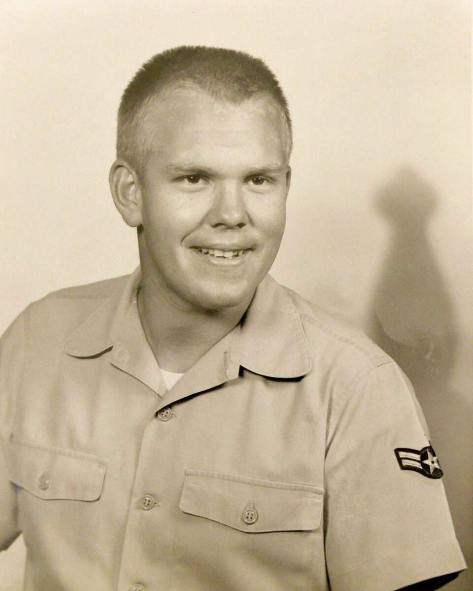 Robert Witowski's Vietnam War photos shown in Saratoga