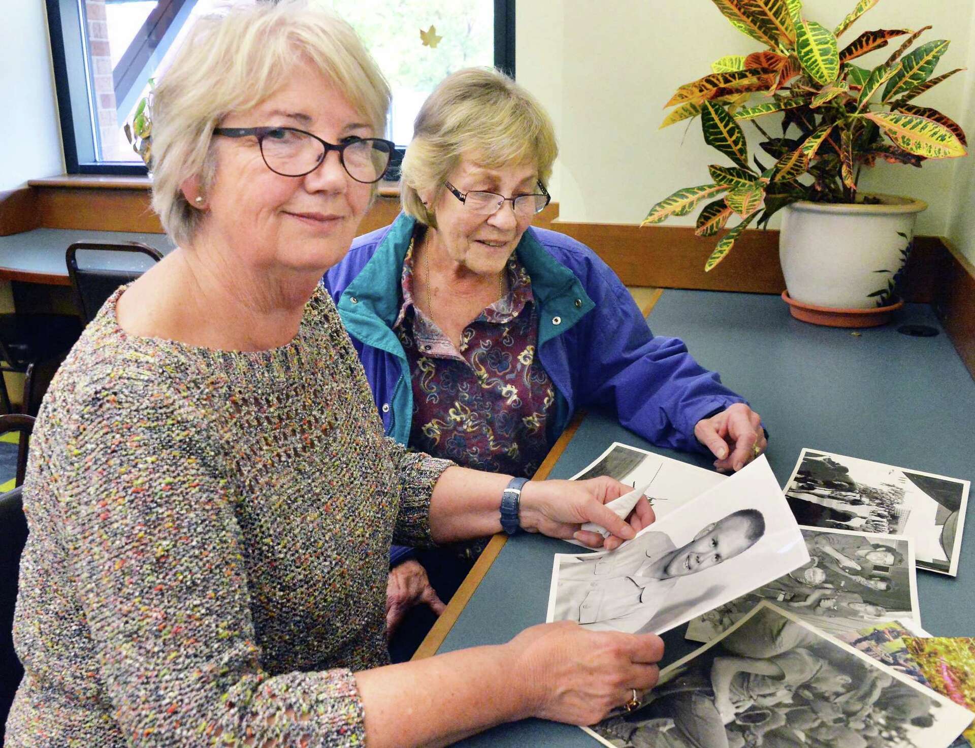 Robert Witowski's Vietnam War photos shown in Saratoga