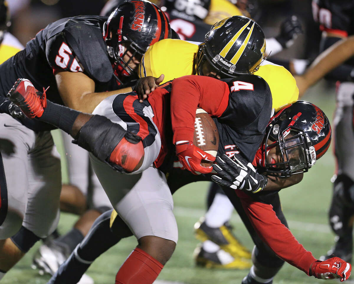 Warren's 2 TDs spark Brennan