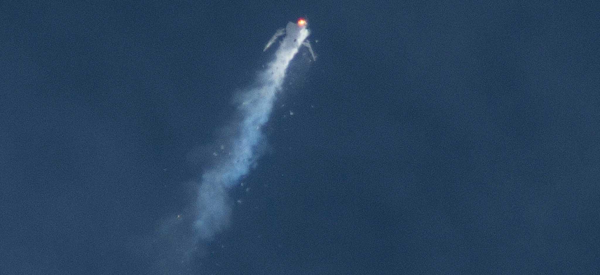 Spaceship crashes during test flight