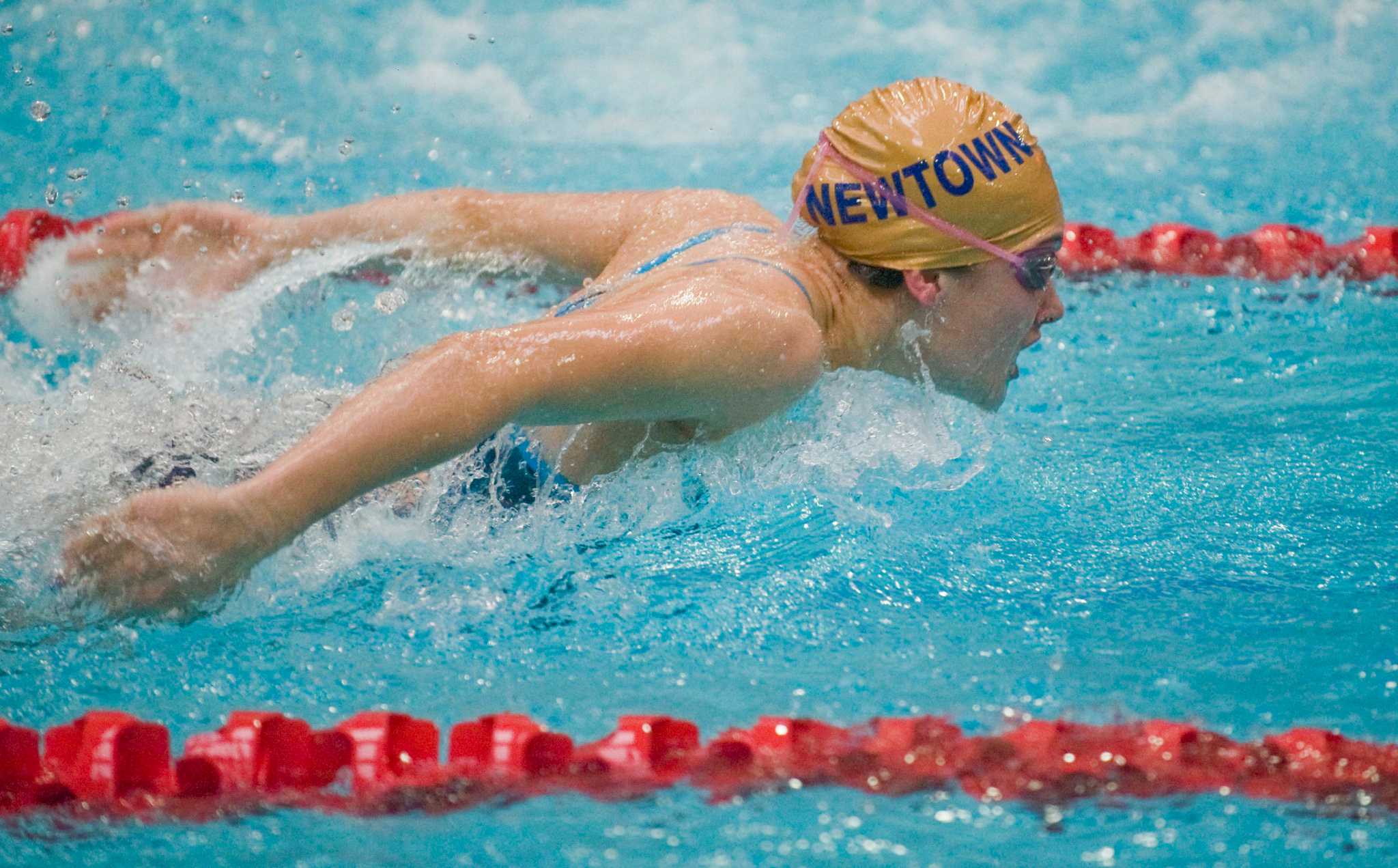 Pomperaug girls dominate SWC swim championships, win first title since 2011