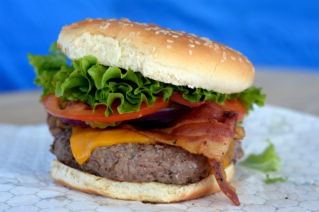 Boss Burger opens Groves location