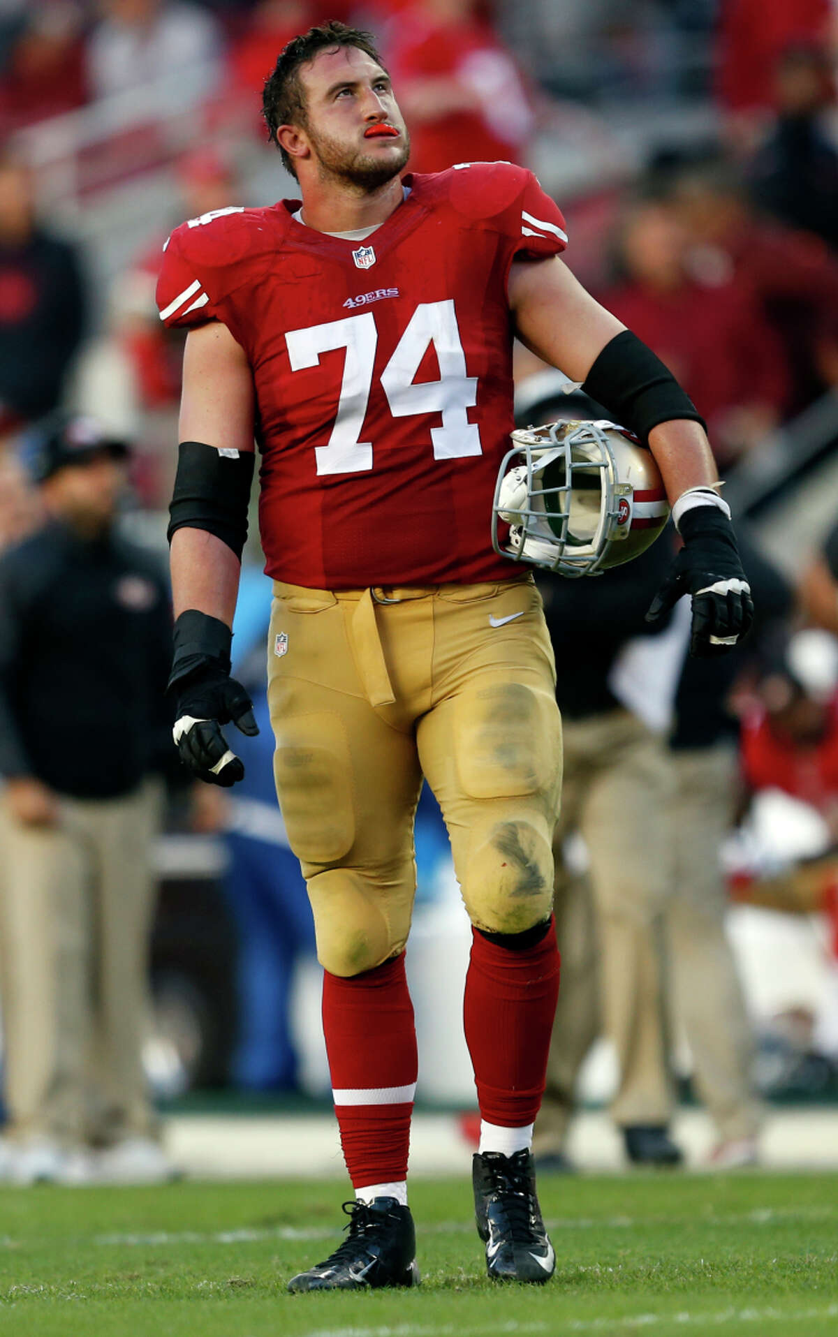 49ers’ offensive line surprisingly sieve-like