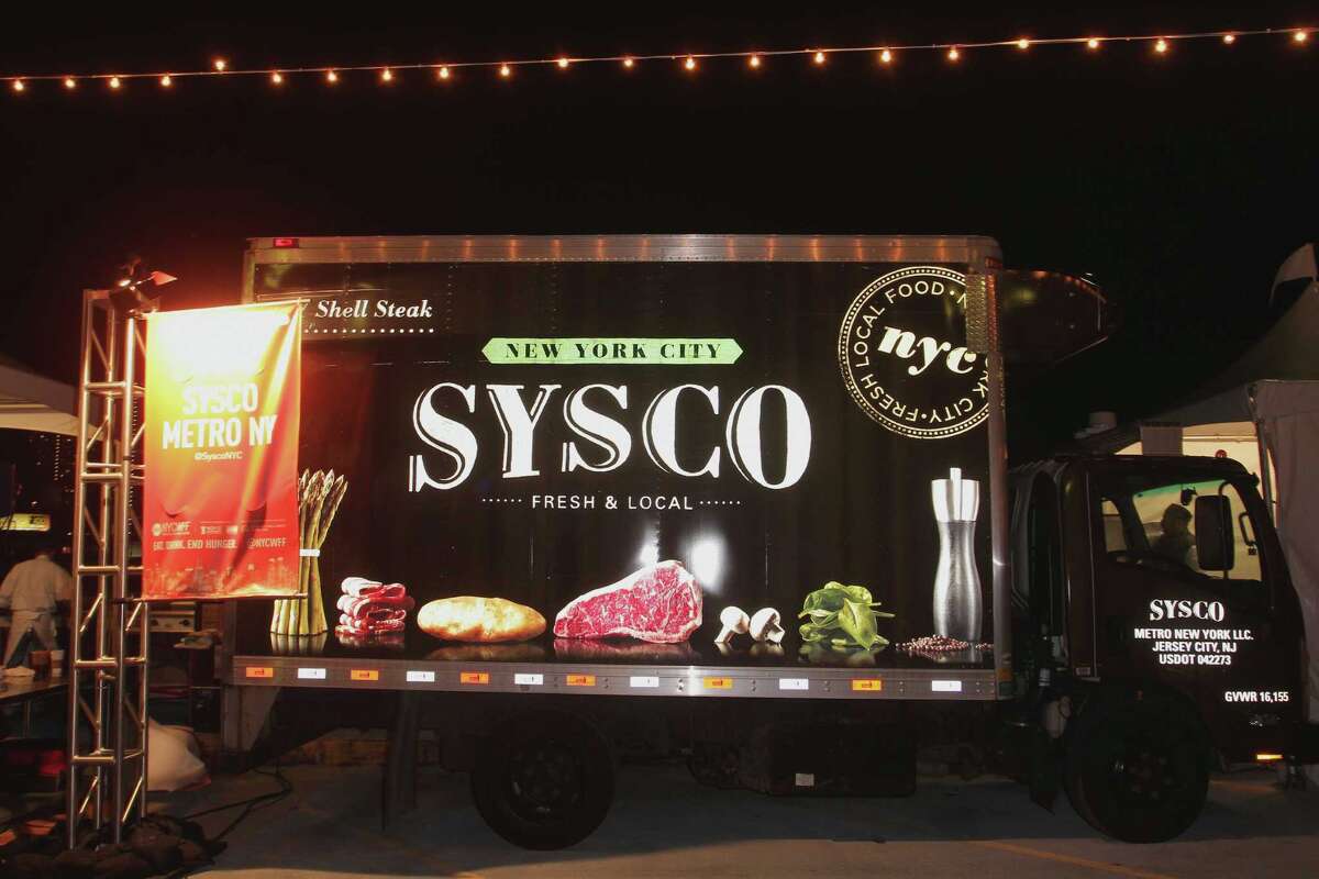 Sysco keeps planning for US Foods merger amid delay