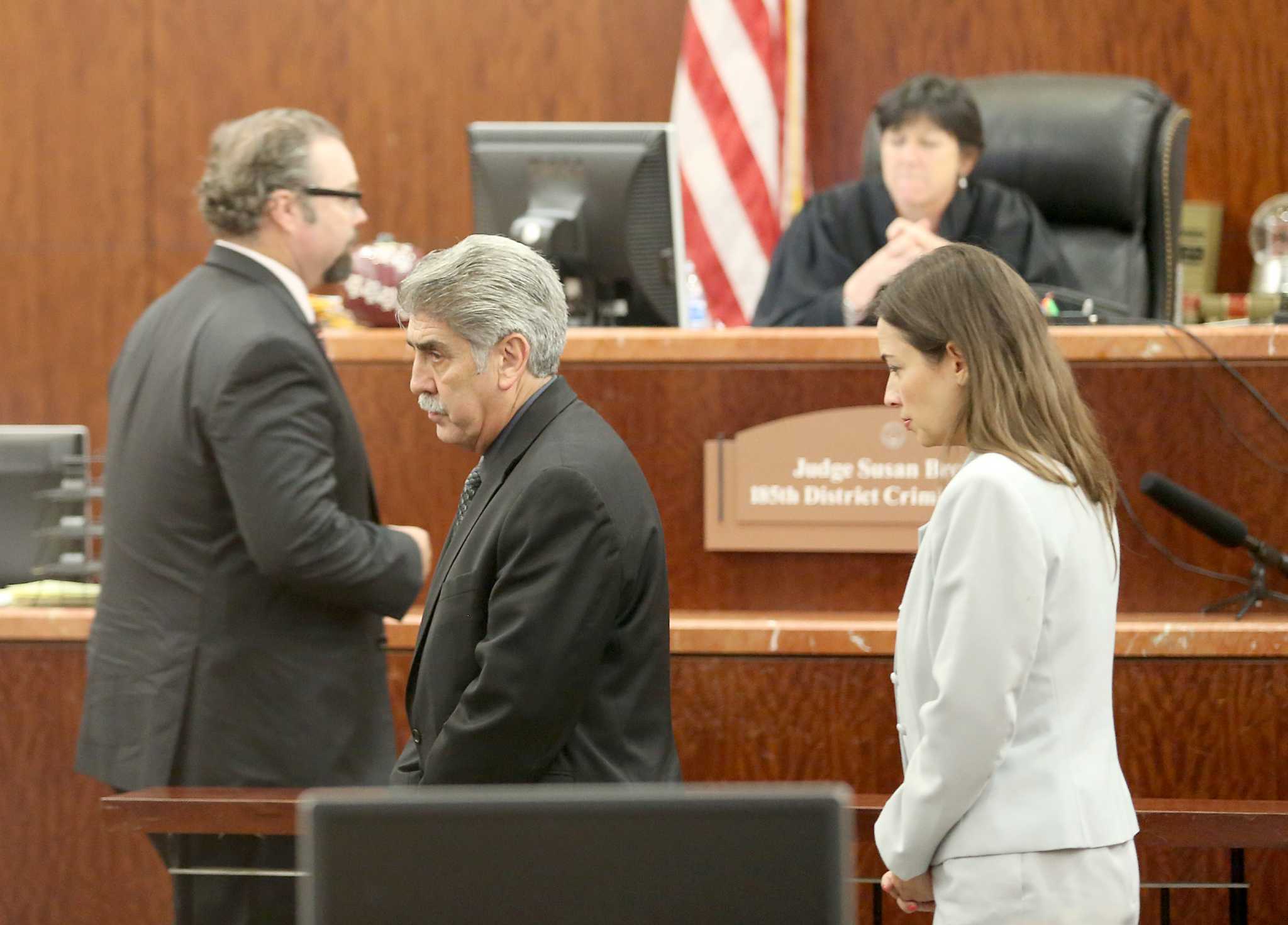 Commissioners Court accepts official resignation of constable