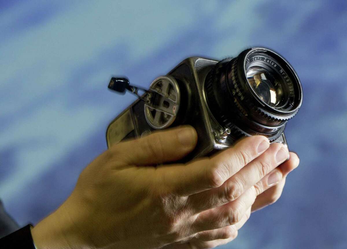 Historic space camera could land $1M bid