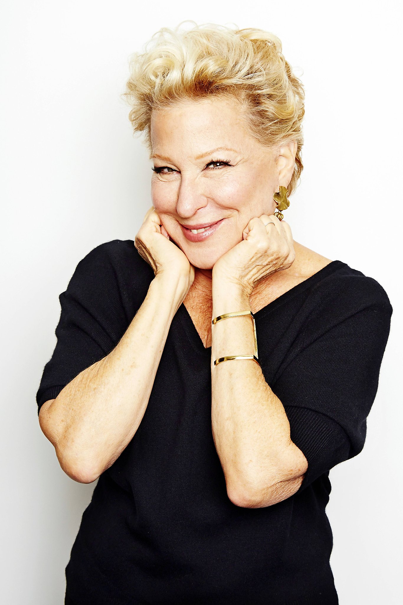 Bette Midler returns to studio, road with salute to girl groups
