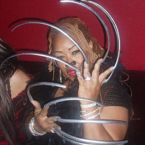 Houston woman's 23-inch fingernails make Ripley's Believe it or Not book