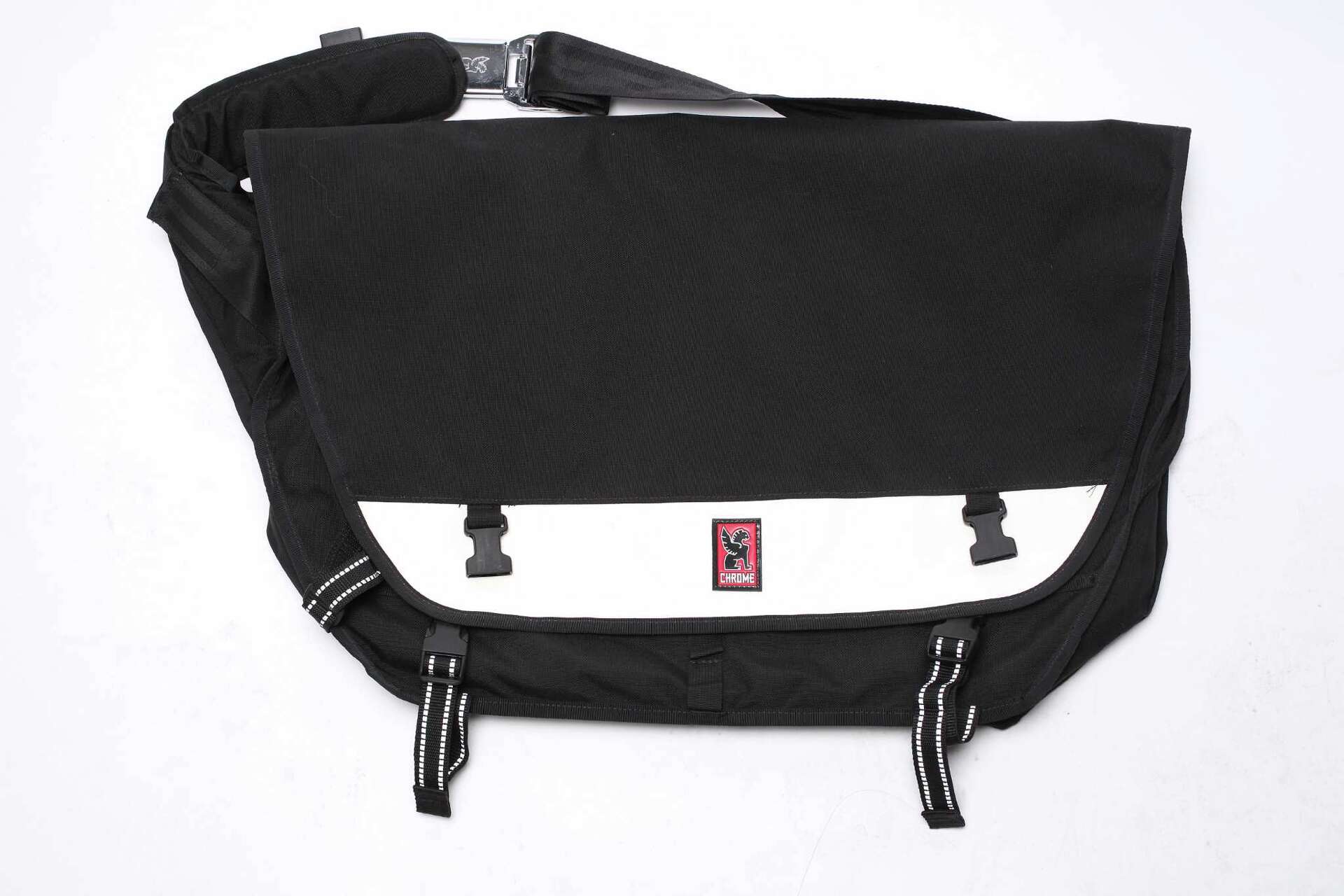 As the tech army’s briefcase, the messenger bag gets a new look