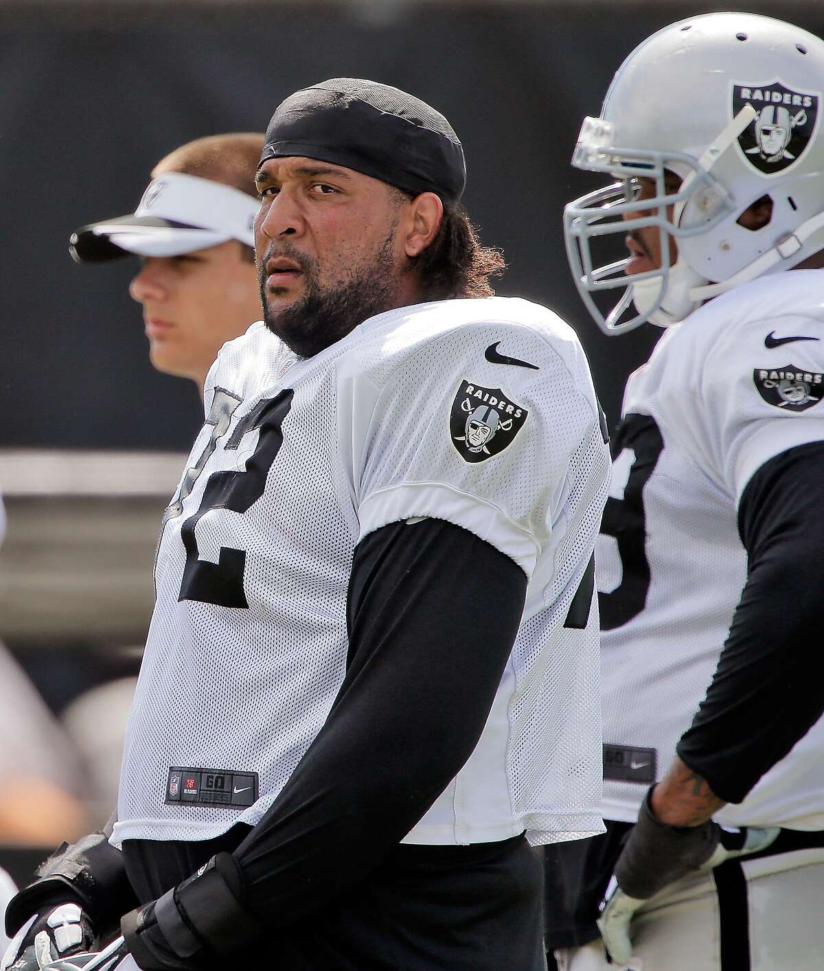 Sparano’s 0-4 better than Allen’s, but Raiders still a train wreck