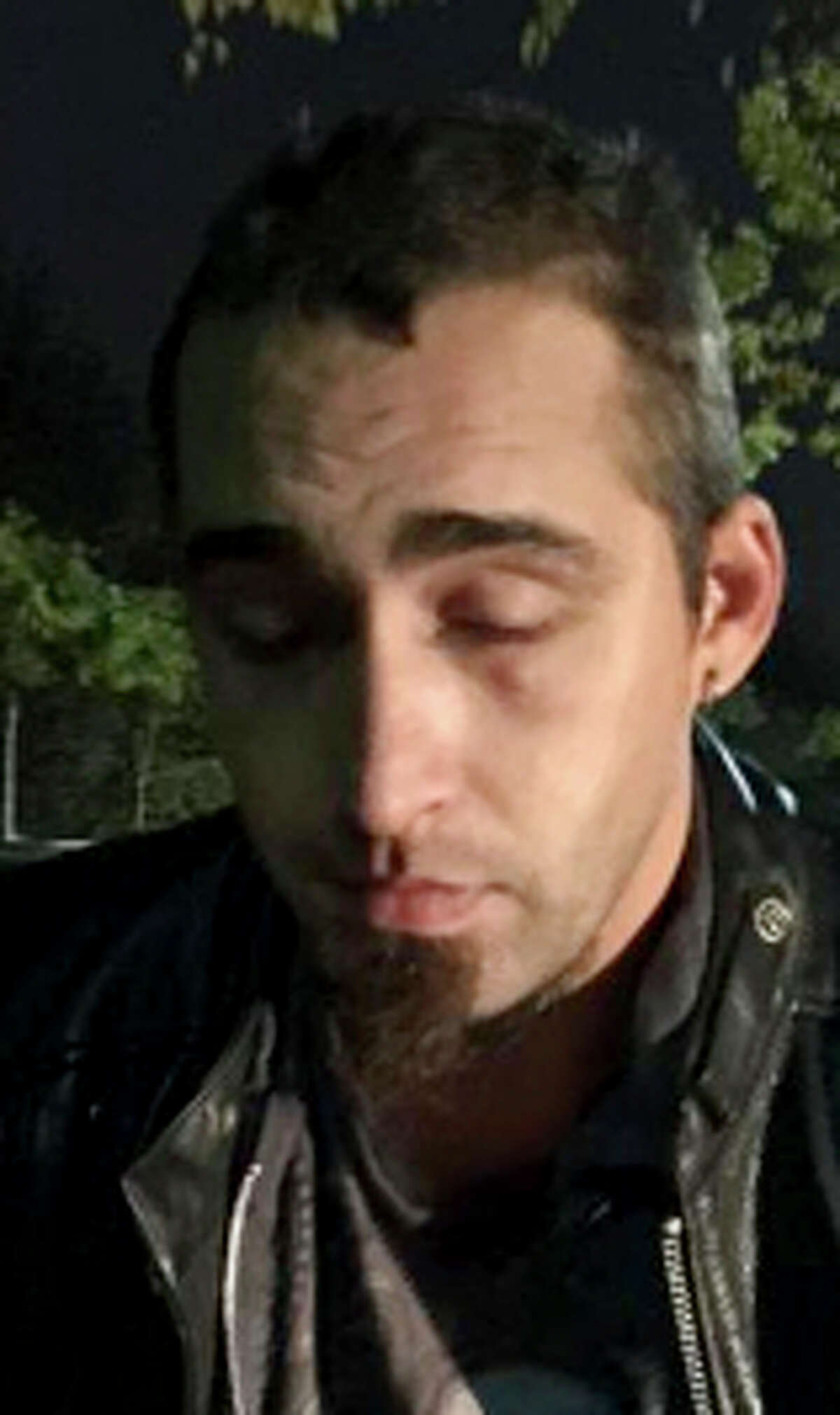 Man in online murder photo case waives extradition