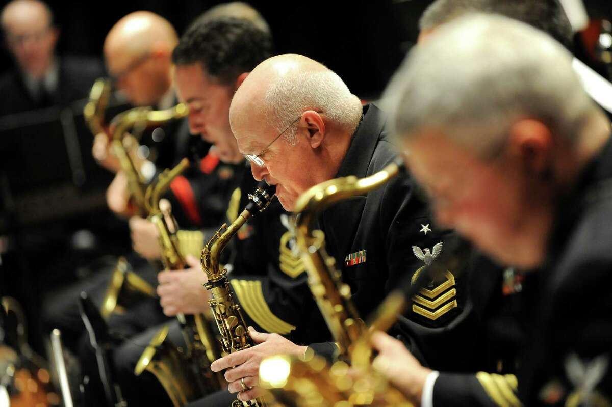 Navy Band performs at Palace