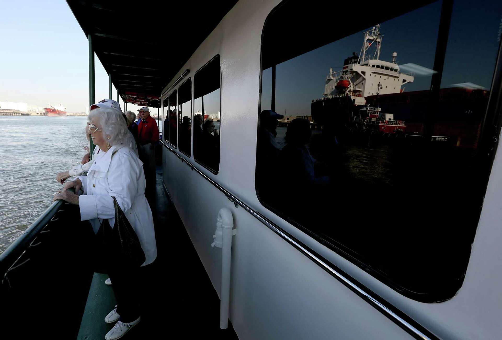 Boat tour of Houston Ship Channel offers unique view of port