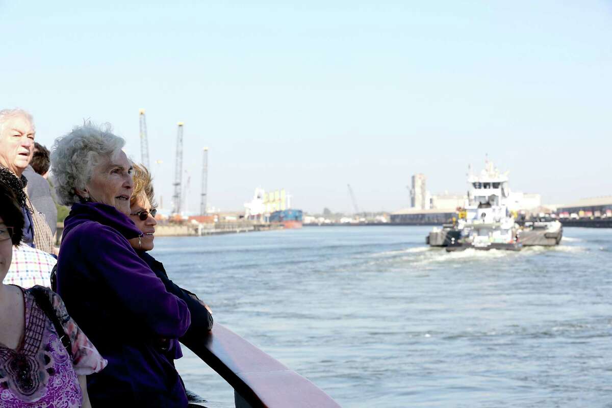 Boat tour of Houston Ship Channel offers unique view of port