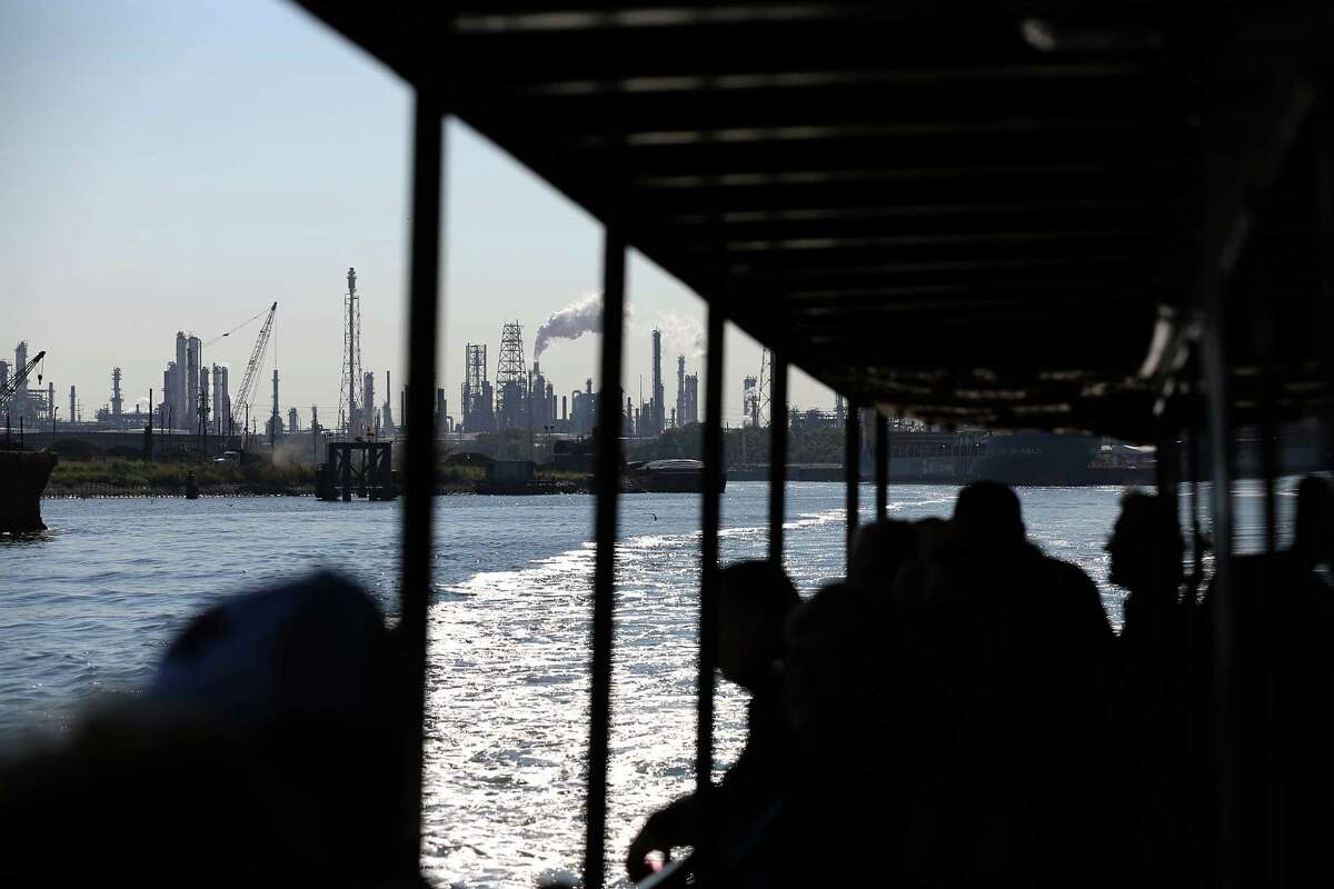 Boat tour of Houston Ship Channel offers unique view of port