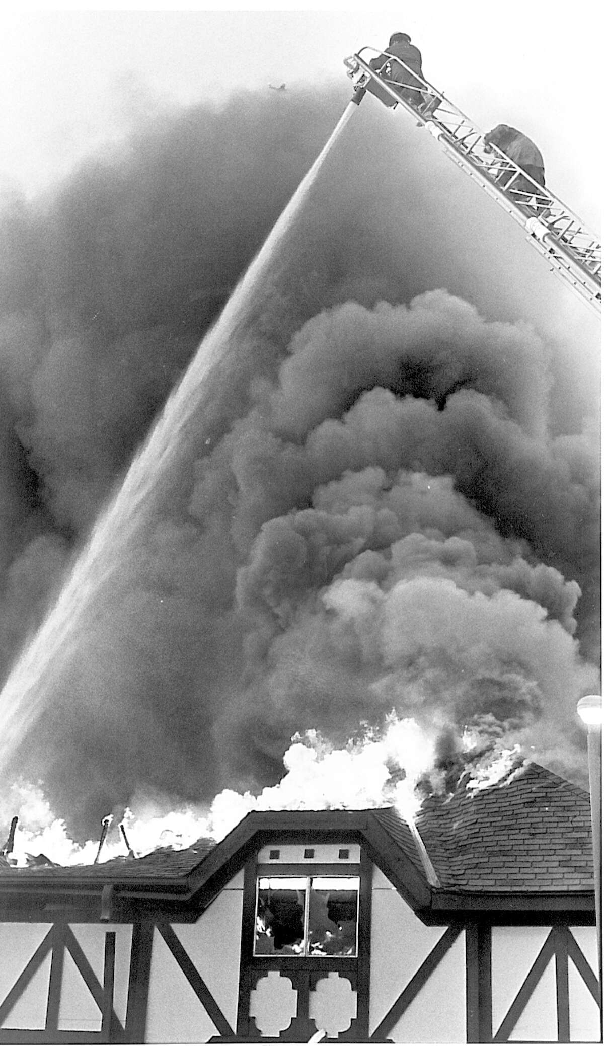 Photos: Red Carpet Inn fire of '82 brought out the party crowds