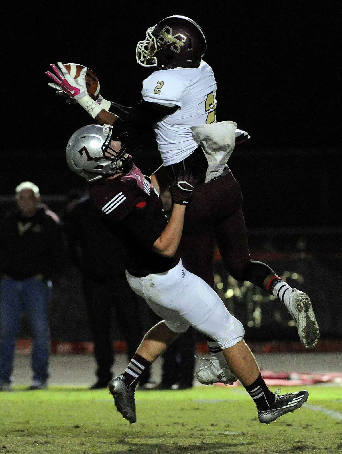 Aaron Thomas steps in for twin brother to lead Magnolia West past Magnolia