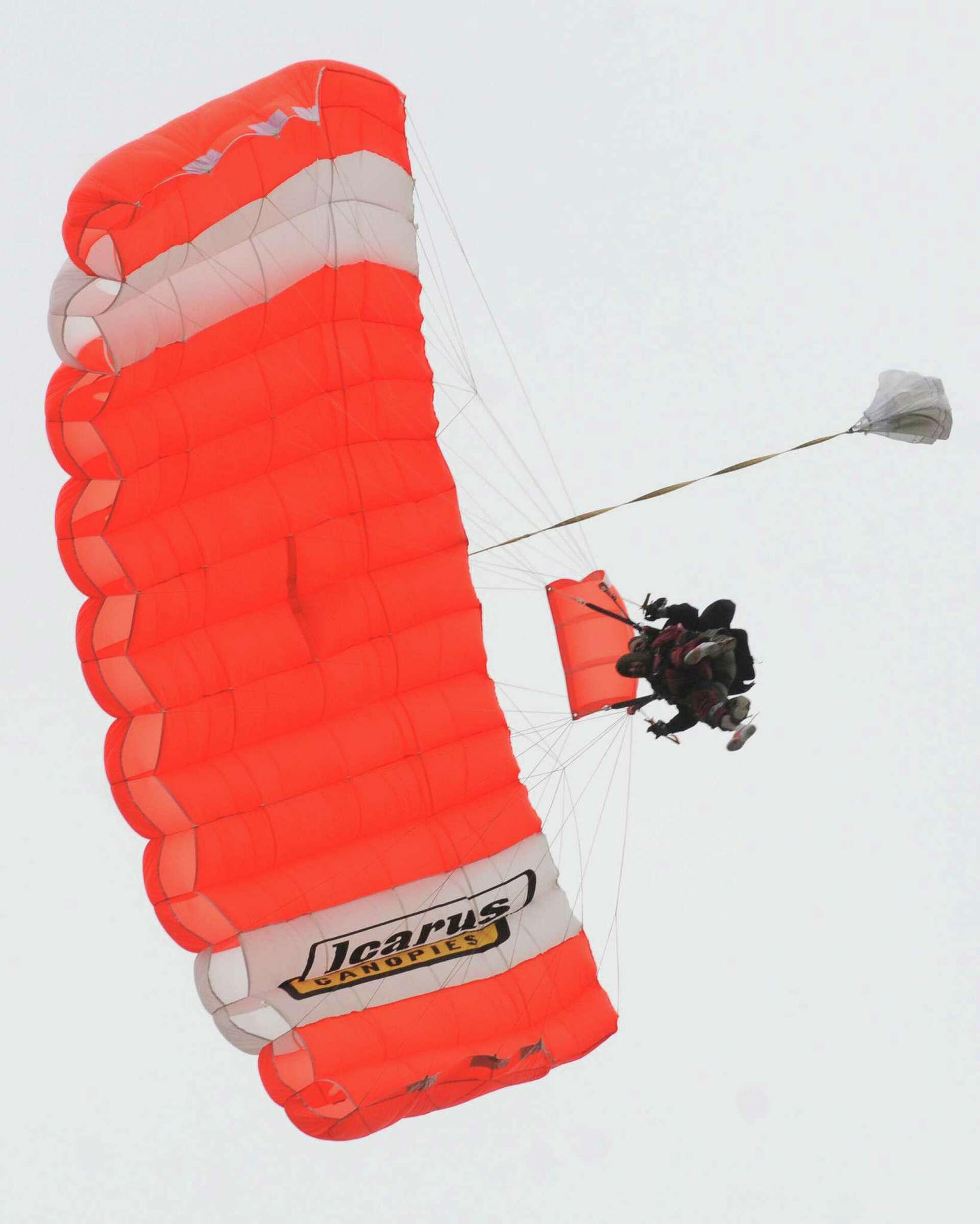 100-year-old has successful skydive above Saratoga County
