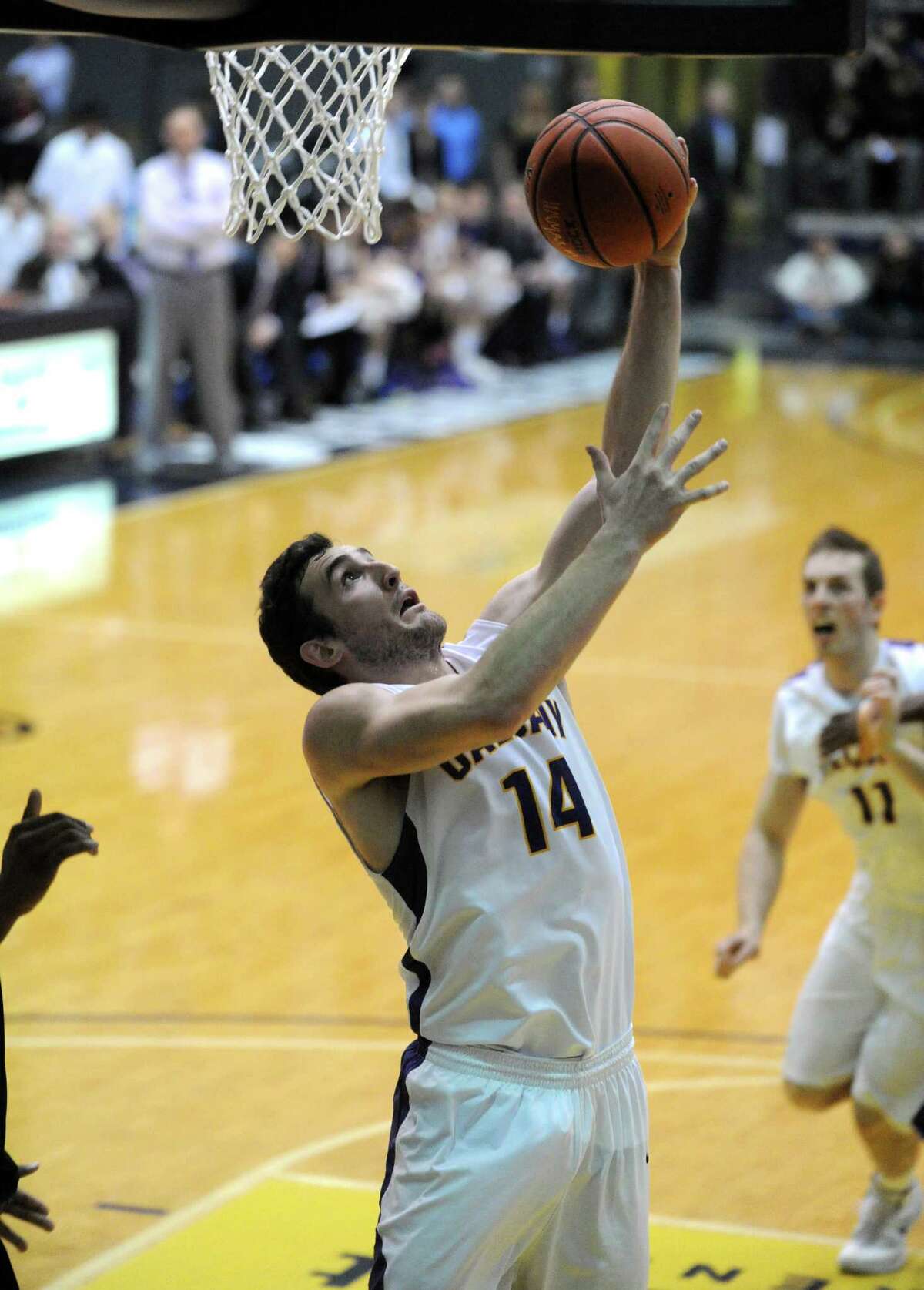 Siena's Poole finds his way on, off the court