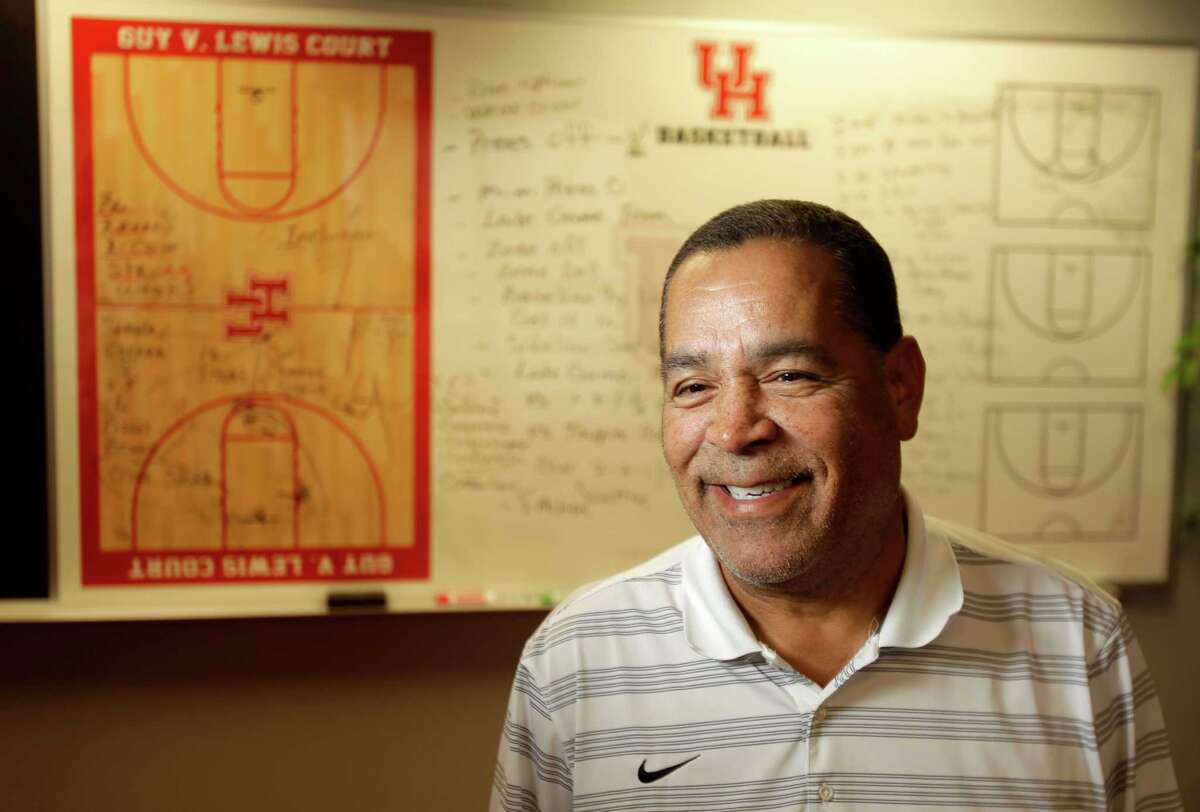 Kelvin Sampson, UH basketball 'needed each other'
