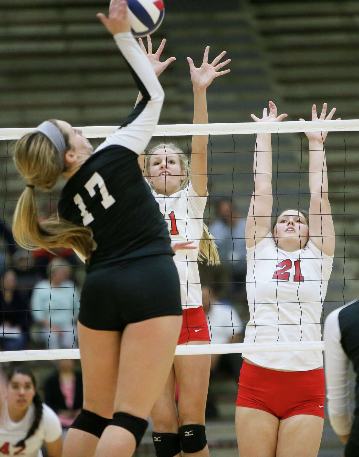 Young Clark ends Canyon’s run