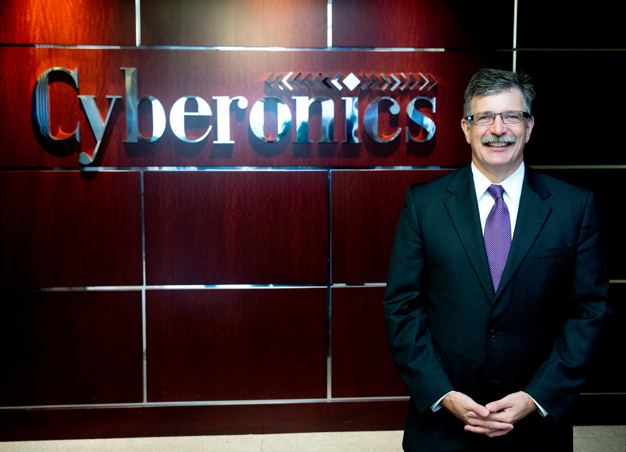 Cyberonics touts epilepsy, depression nerve-stimulating device