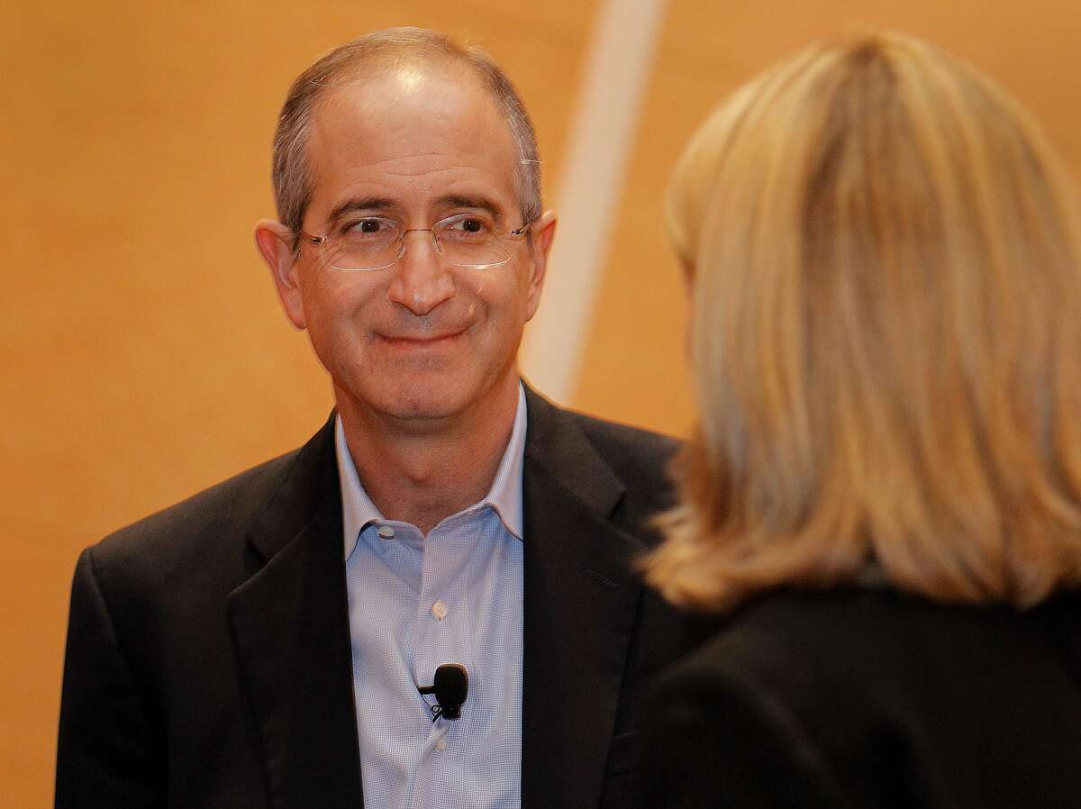 Comcast CEO agrees with Obama on net neutrality, sort of