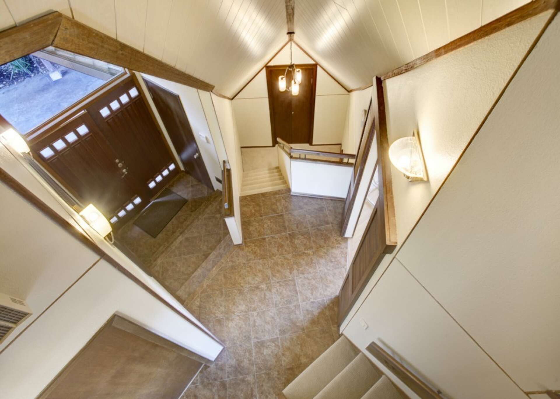 This '60s house rocks Space-Age vibe