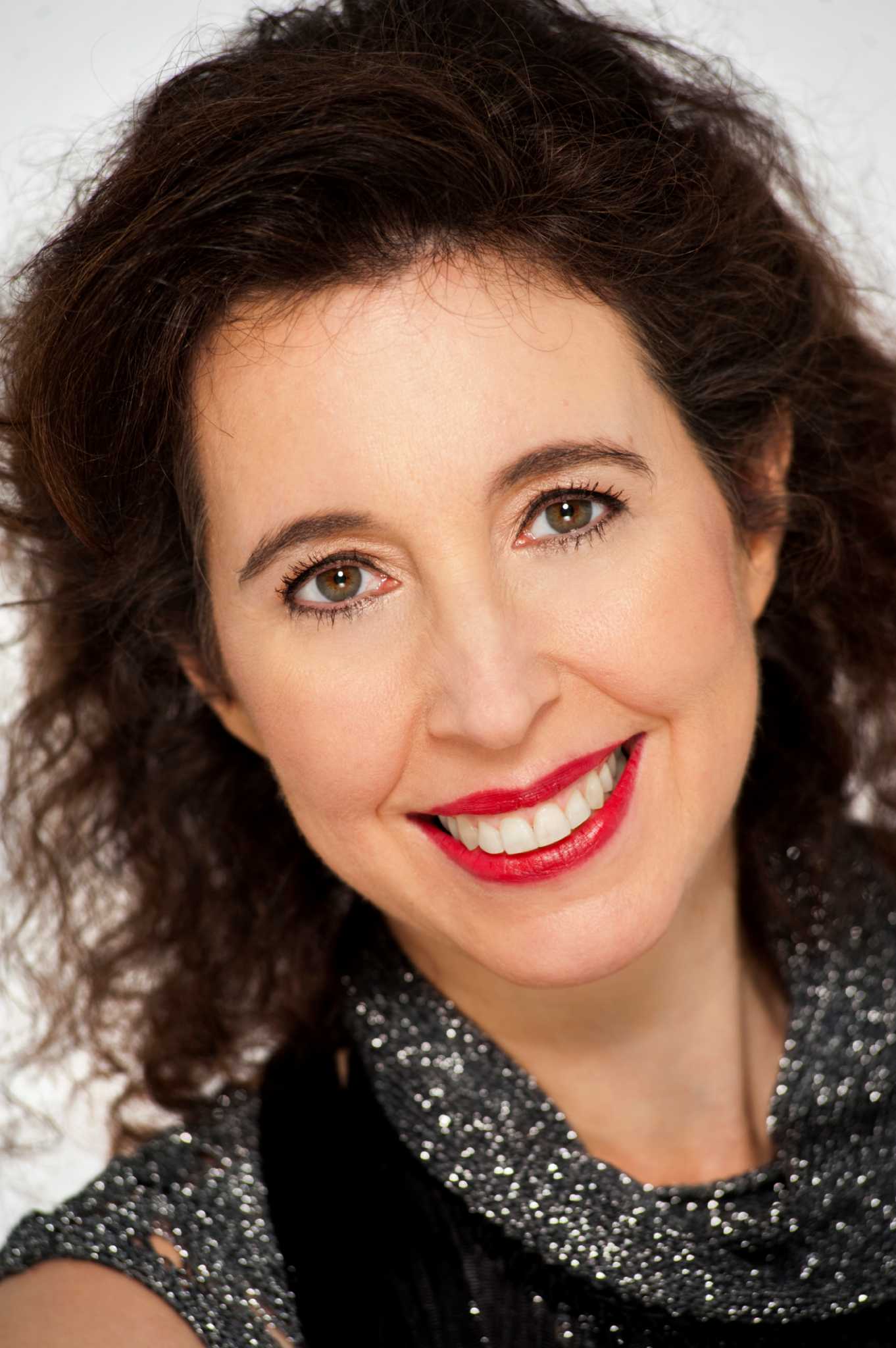 Pianist Hewitt to star at Greenwich Library