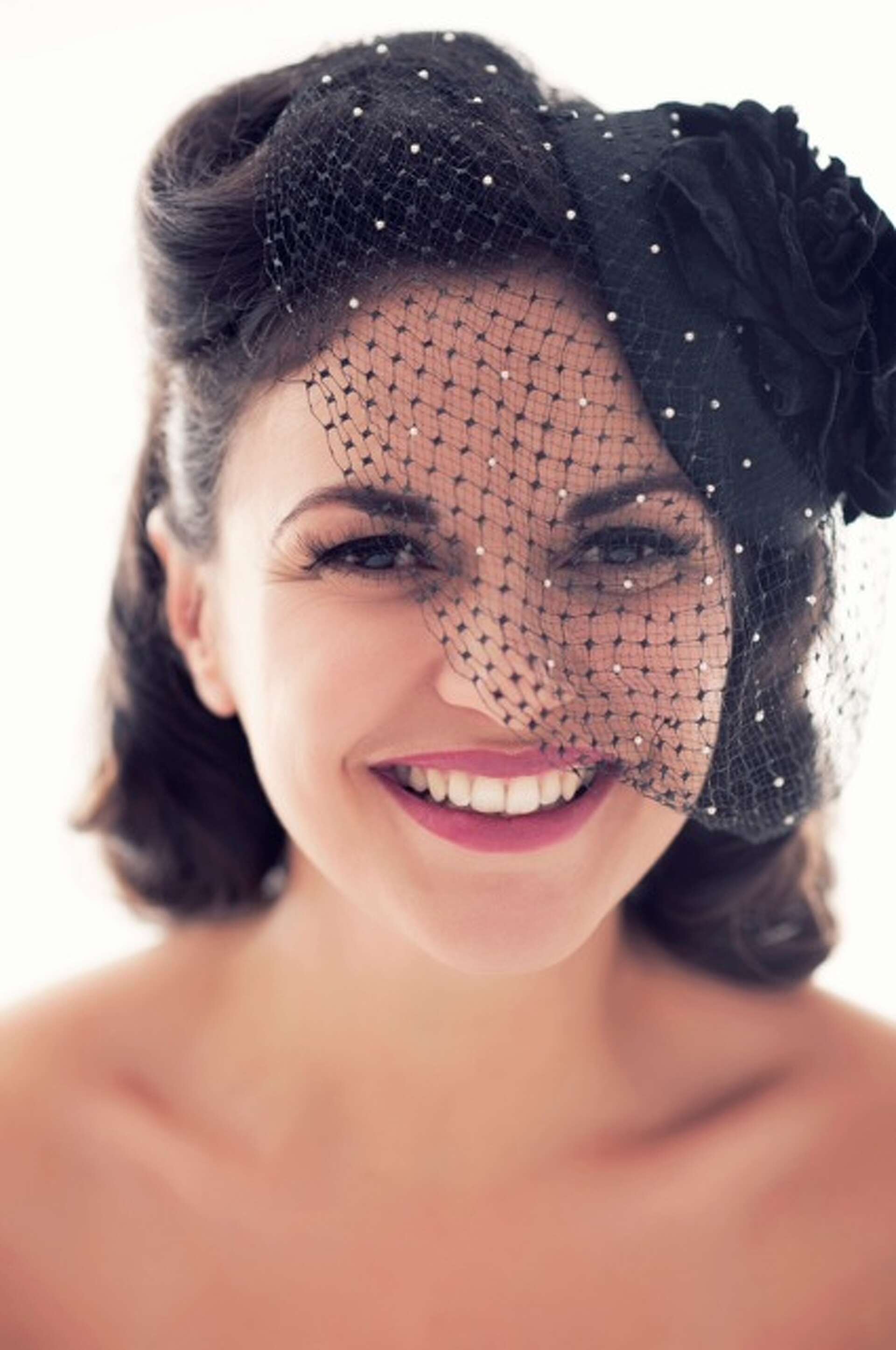 Beaujolais soiree features retro French singer