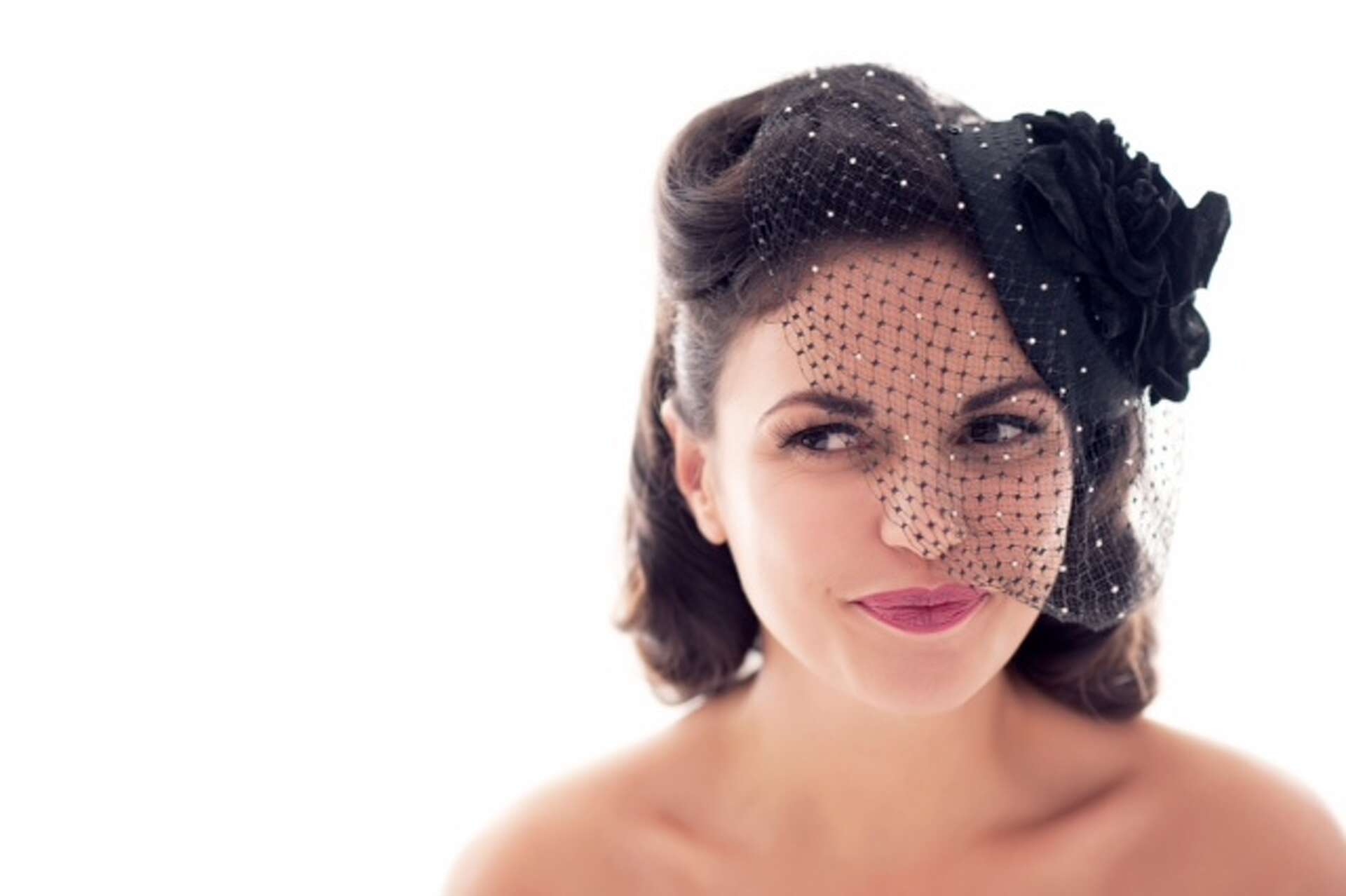 Beaujolais soiree features retro French singer