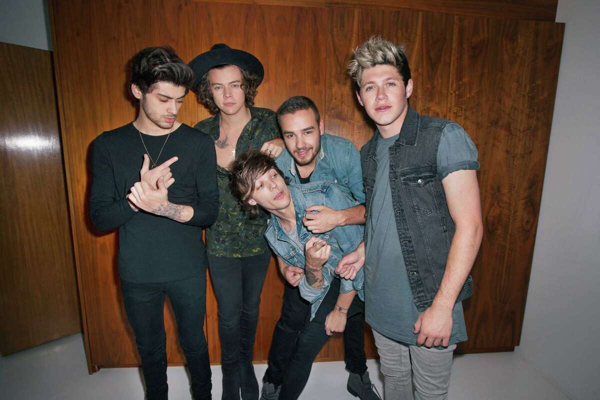 One Direction elevates above boy-band fluff on transitional 'Four'