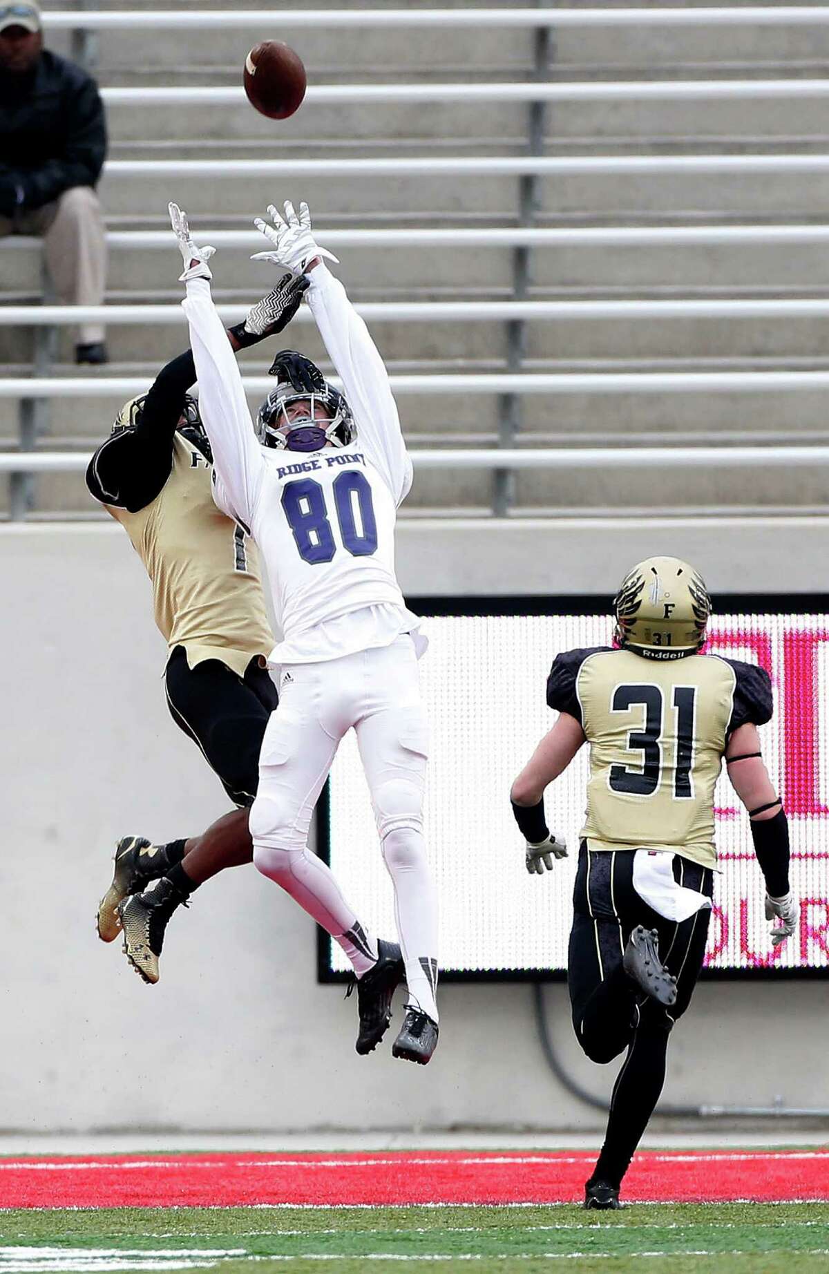 Ridge Point overcomes turnovers to eliminate Foster